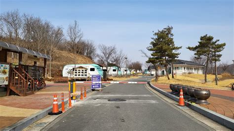 큐넥스 큐넥스 일상입니다 반갑습니다🥰 안동에 위치한 유명 캠핑장 주차차단기 설치 사례입니다 곧