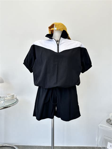 브이컷팅 배색 반바지 아노락트레이닝세트 5컬러