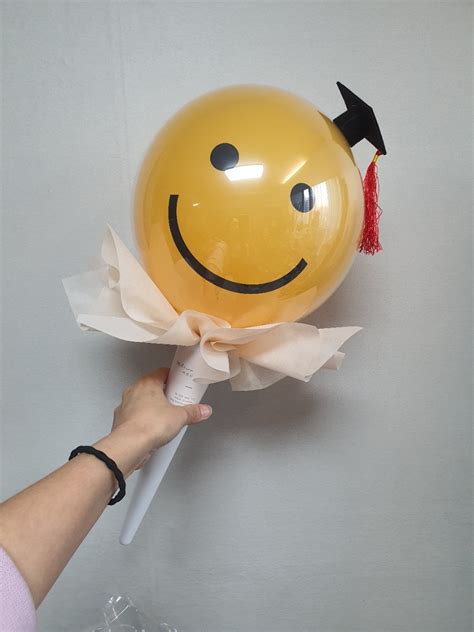 강남역꽃집 아뜰리에로망졸업식꽃다발 스마일학사모풍선 네이버 블로그