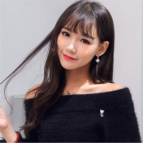 Badu Bg Cindy Xiang Кубичен цирконий и перлена игла за яка за котка за жени Малка сладка лятна