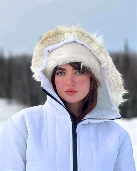 نگین حق دوست، مدل 24 ساله ایرانی نامزد عنوان زیباترین زن جهان کیست؟