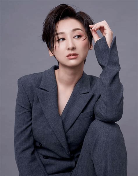 香港性感女星高海宁，ins上边po啲相仲露得多 搜狐大视野 搜狐新闻