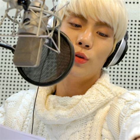 따뜻한 겨울 warm winter jonghyun via a newl Tumbex