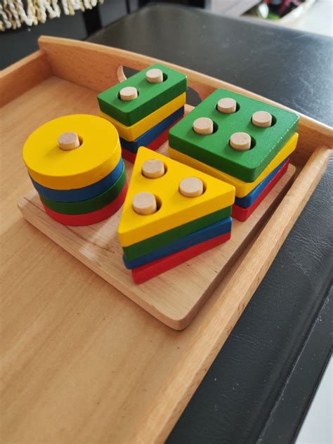 Punggol Pick Up Wooden Geometric Shape Sorter Peg Toy 18 Months
