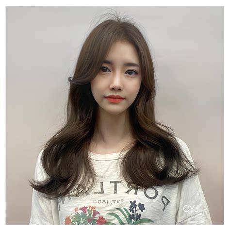 매탄동미용실 유즈헤어 유정원장 레이어드펌 레이어드컷 전문 유즈헤어 레이어드컷 레이어드펌 모발과 두상 얼굴형 맞춤펌입니다 작은얼굴 만들어드려요👍🏻