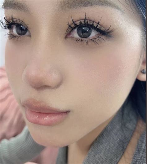 Pin By Ella On Lashes Makeup Routine Lashes Eye Makeup