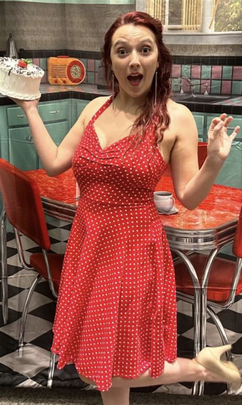 Charis Sellick Rreactgirlsofyt