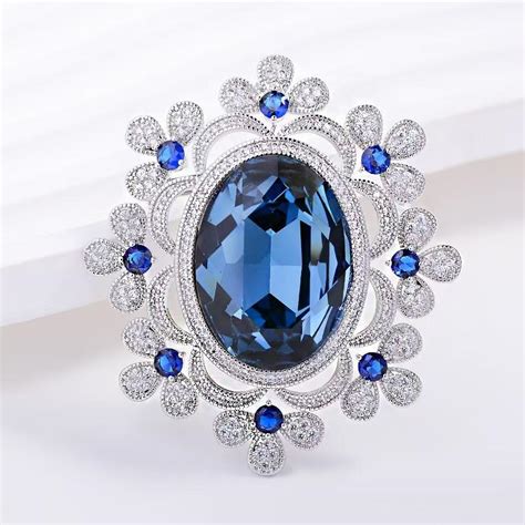Vintage Palace Style Alloy Crystal Brooch For Womens Banquet Elegant