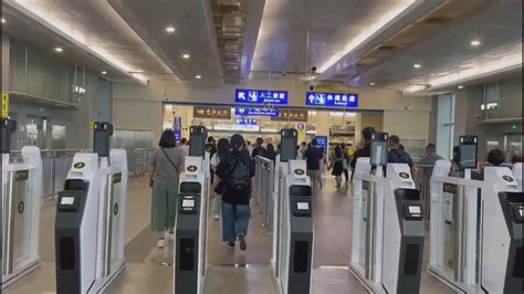 取消黑碼後首個周末 大批市民經福田口岸北上消費 Now 新聞