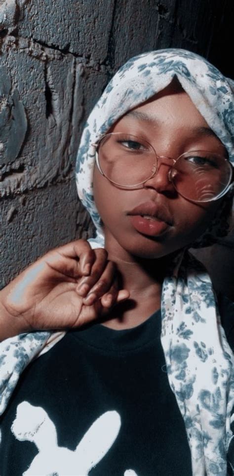 صور بنت سمراء 📵⛓️🥺 Gen Z Iman Quick