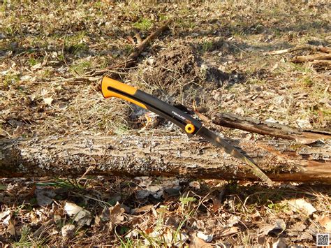 Обзор пилы Fiskars SW75 - SECRET SQUIRREL