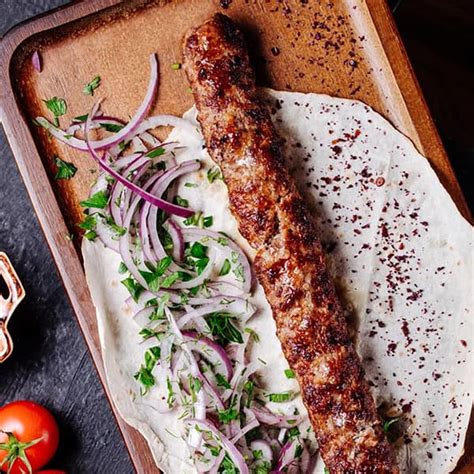 میدونی گوشت مناسب کباب کوبیده چیه؟ نسبت گوشت و دنبه چقدر باشه که کباب