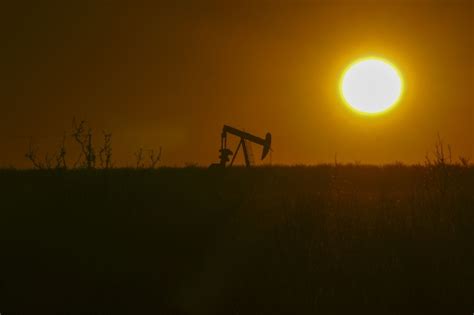 Цената на петрола се вдигна