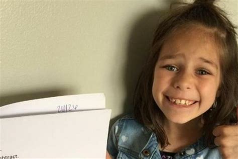 Devojčica Na Testu Iz Matematike