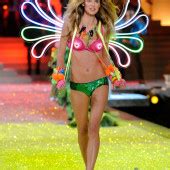 Shannan Click Nude Pictures Onlyfans Leaks Playboy Photos Sex Scene Uncensored