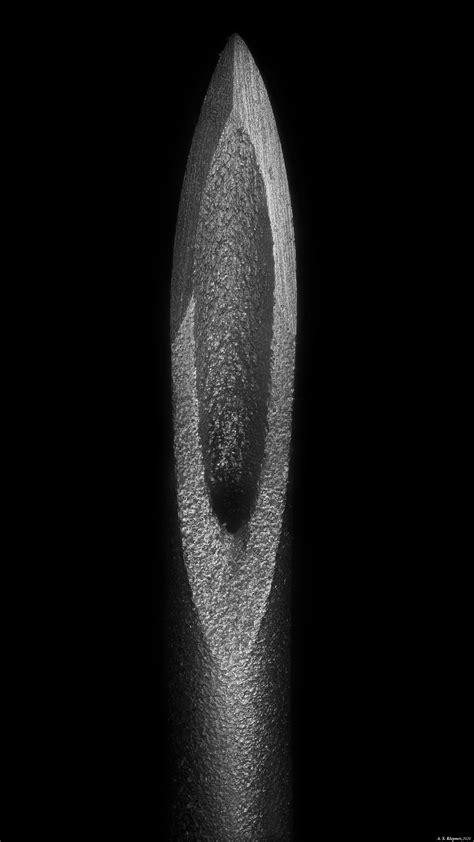 Syringe Needle Under The Microscope Rmicroporn