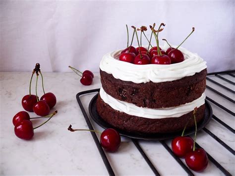 Як приготувати шоколадний торт із 3 інгредієнтів простий рецепт Rm