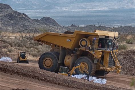Autonomy Without Hands Cat Mining Trucks Guarantee Precision And Agility With Autonomous