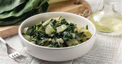 Tutto Sulla Bieta Proprietà E Come Prepararla Paesi Del Gusto