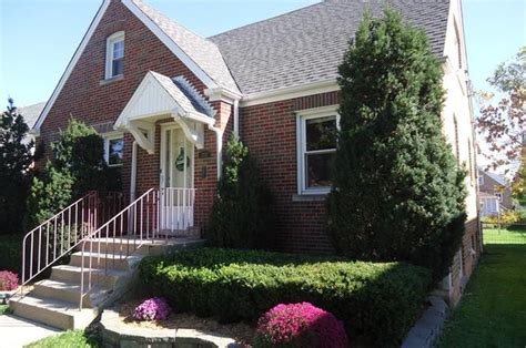 7137 S Whipple St Chicago Il 60629 Redfin