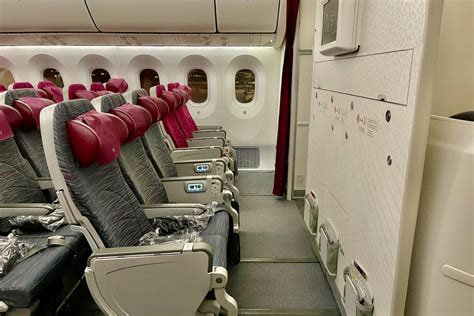 Why The Bulkhead Is My Least Favorite Seat On The Plane The Points Guy