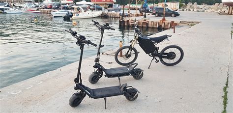 Електрически тротинетки велосипеди и скутери купува продава Facebook