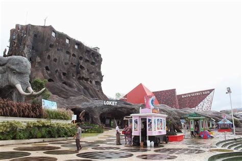 Wisata Keluarga Jatim Park 2 Batu Malang Indonesian Traveling