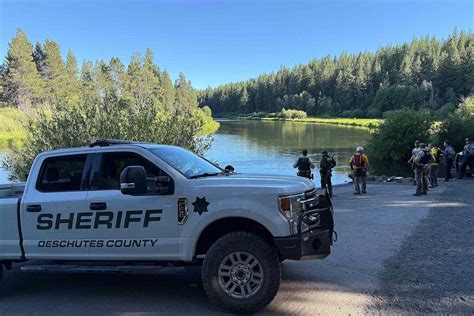 1 Dead 2 Missing After Group Is Swept Over Popular Waterfall In Oregon