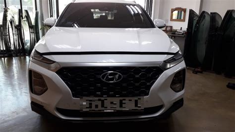 Tm싼타페 전면유리 교환 복원작업 및 레이노 열차단 썬팅시공창원차유리 마산차유리 진해차유리열차단 썬팅필름국내 수입 전차종 자동차유리 돌빵 스톤칩 복원 용접 수리 교환