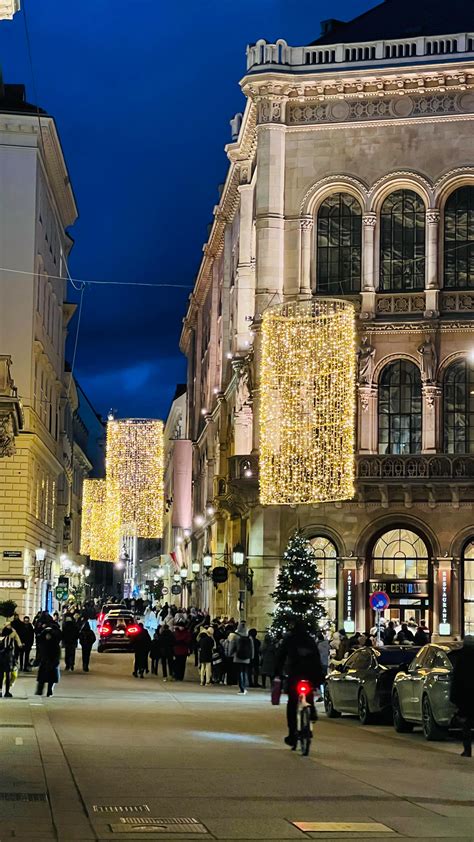 Huge Lineup For Cafe Central Vienna Austria 🇦🇹 Fblifestyle Nightlife