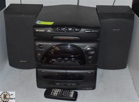 Sharp Stereo With Speakers And Remote