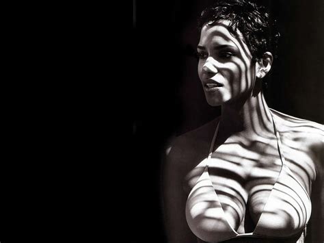 AtoZ Hotphotos Halle Berry Hot Stills AtoZ Hotphotos Halle Berry Hot Stills