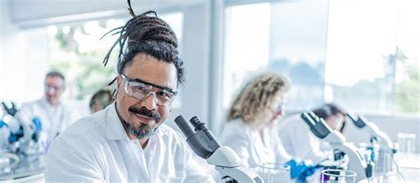 5 Career Paths To Pursue With A Biology Degree