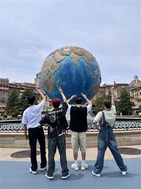 Redstart Enm 레드스타트 이엔엠 On Twitter 레디time⏰ 디즈니랜드에서 레뽀즈 ️‍🔥 김민성 Kimminseoung 금준현