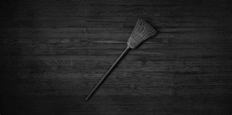 understanding dags in dbt threads errors and failing fast