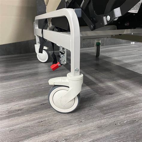 Winco 6940 Clinical Recliner With Swing Arms