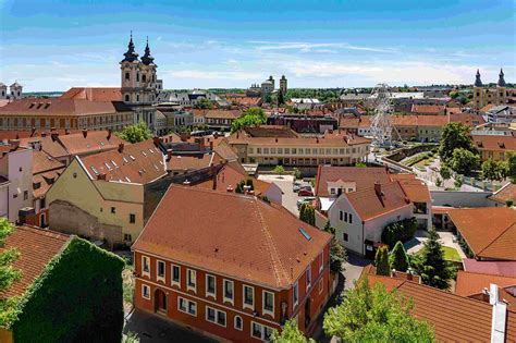 What To Visit In Eger The Walking Parrot