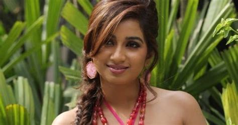 Enjoy World Shreya Ghoshal Hot And Sexy Hd Wallpapers