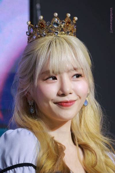 220430 Musicart Fansign © Vanilla Macaroon Tumbex