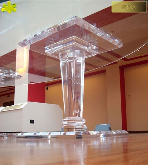 Colonne In Plexiglas Colonna In Plexiglass 02mod Fidia Colonne