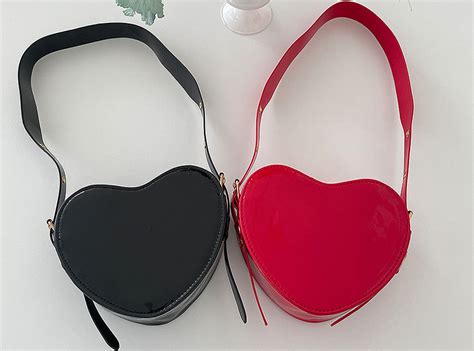 유유존 로밍러브크로스백 미니 여성 가방 유광 무지 하트