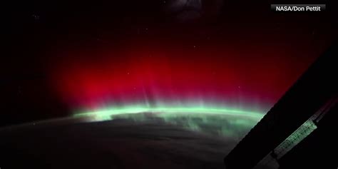 Nasa Astronaut Captures Rare Red Aurora From Space