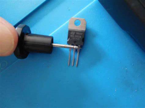 How To Test A MOSFET Transistor Hobby Electronic Soldering And Construction