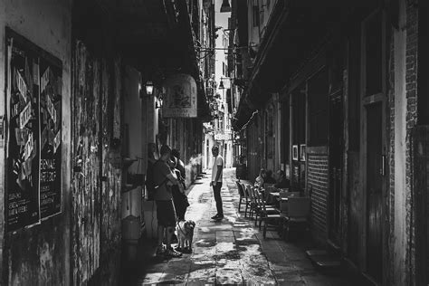 小巷图片壁纸 小巷图片唯美古风 伤感说说吧