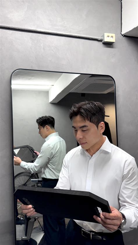 거리이발사 이재백 바버 머리 밀러 오셨는데 패션 위크 오디션으로 인해 1차 방어선을 구축하였습니다 패션 위크 오디션