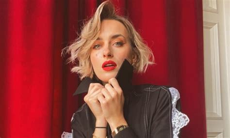 Comedian Amy Matthews On Releasing Stand Up Show On Vinyl