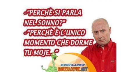 Foto Si Può Parlare Solo Di Notte Perchè Dorme La M