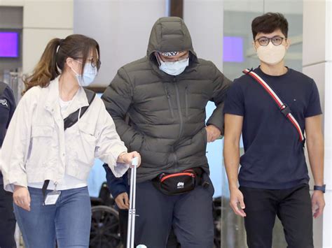 「lin Bay好油」版主林裕紘清晨返台 一下機秒遭檢警帶回偵訊 社會 中時