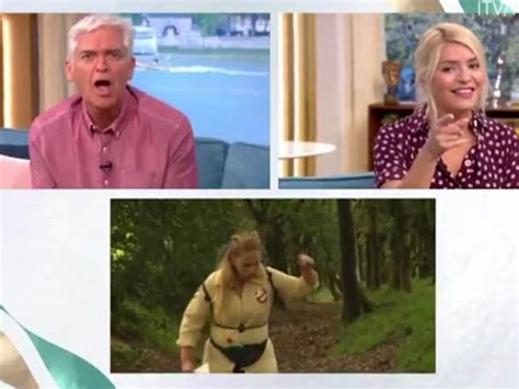 Voditeljka U Gacama Voditeljka Jutarnjeg Pukle Pantalone Magazin