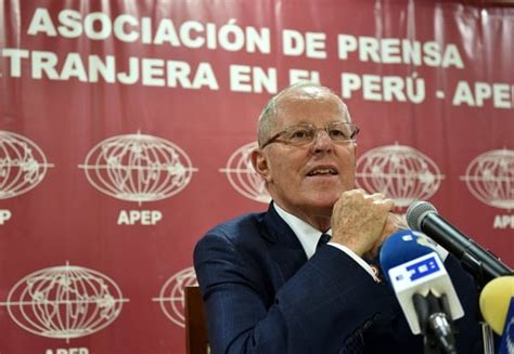 Presidente Kuczynski se enfrenta a tarea de reactivar economía tras un año en el poder La Nación